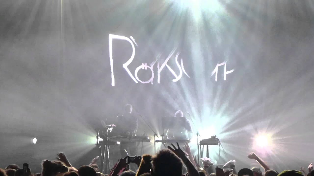 Royksopp live at Nocturnal Wonderland 2012 (video 2 of 2, Remind Me ...
