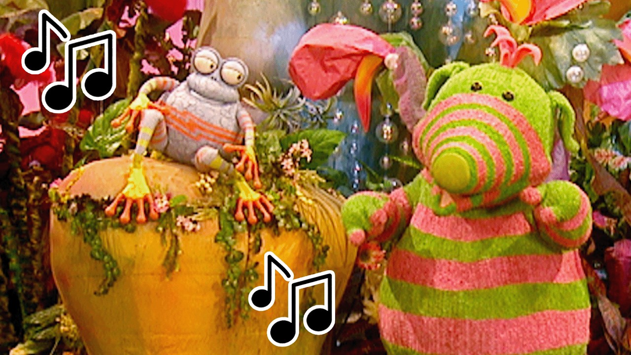 Ten Green Bottles PRE-SCHOOL VERSION 🎶 Three Little Froggies 🎶 The ...