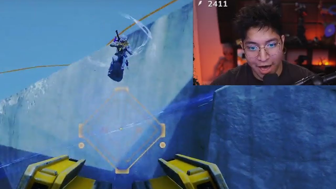 Frost Witnesses APEX Legends MOVEMENT in Destiny 2 LOL - YouTube