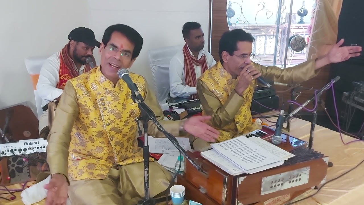 Palki bhajan Live performance by Dhingra Brothers - YouTube