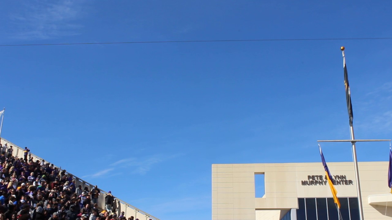 F-16 Flyover - ECU Military Appreciation Day - YouTube