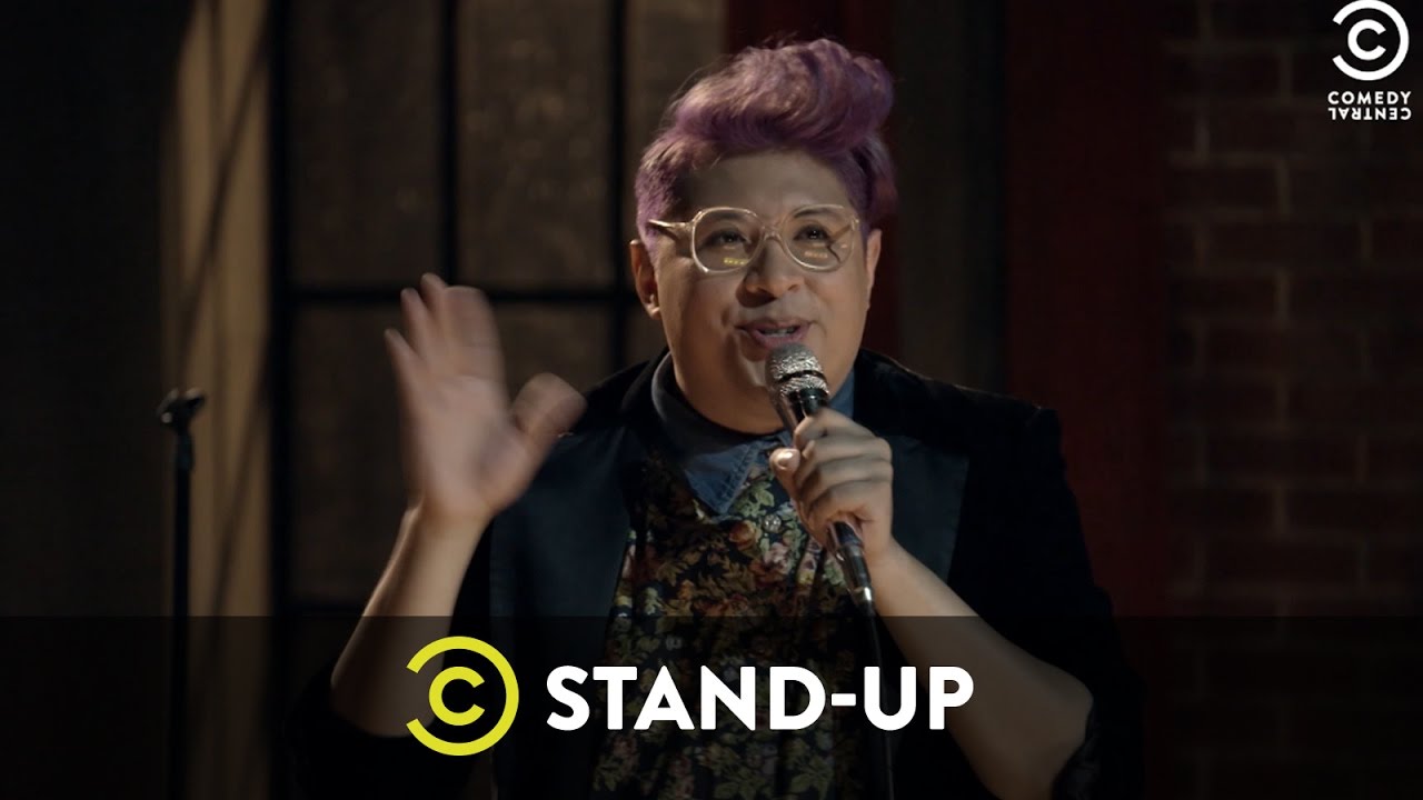 Manu Nna @ #StandupEnComedy - A toda Madre - YouTube