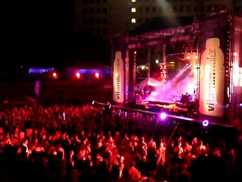 Derrick Carter DJ Set, Day 2 - Movement 2010 - YouTube