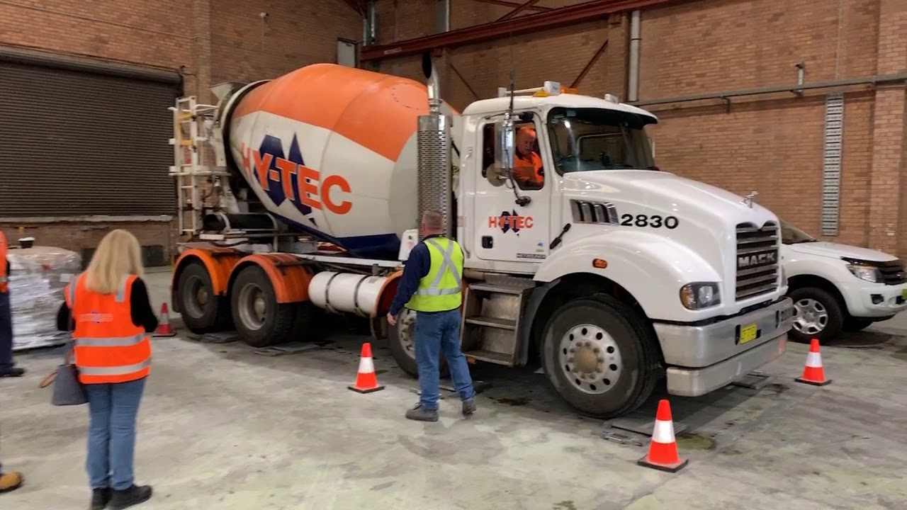 Netcorp GPS Realtime On Board Truck Weight Solution Test HYTEC - YouTube