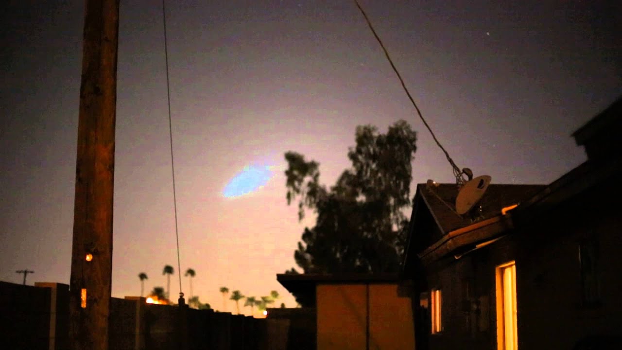 Video One - UFO over Phoenix - 11/7/2015 - YouTube