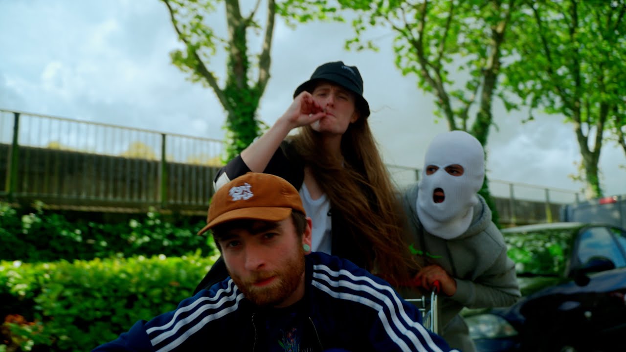 CRAIC PIPE Ft. RIZLAD - HOOD SHITE (Official Music Video) - YouTube