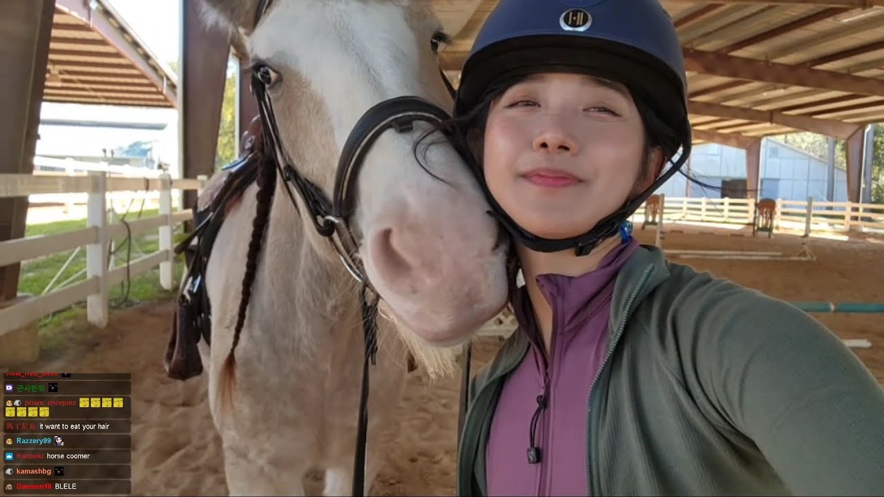 2021 11 11 Horseback Riding at Amouranth's Ranch