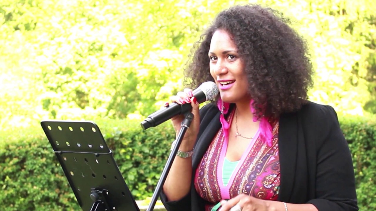 Amy Diop Live Gesang für Firmen Events und Hochzeiten - YouTube