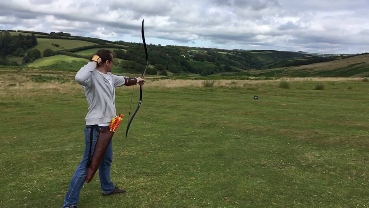 Archery on Exmoor: flu flu shot - slow motion - YouTube