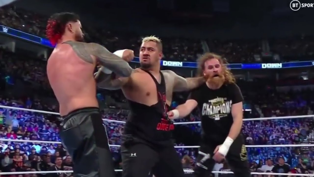 Jey Uso Attacks Solo Sikoa & Saves Sami Zayn WWE Smackdown live ...