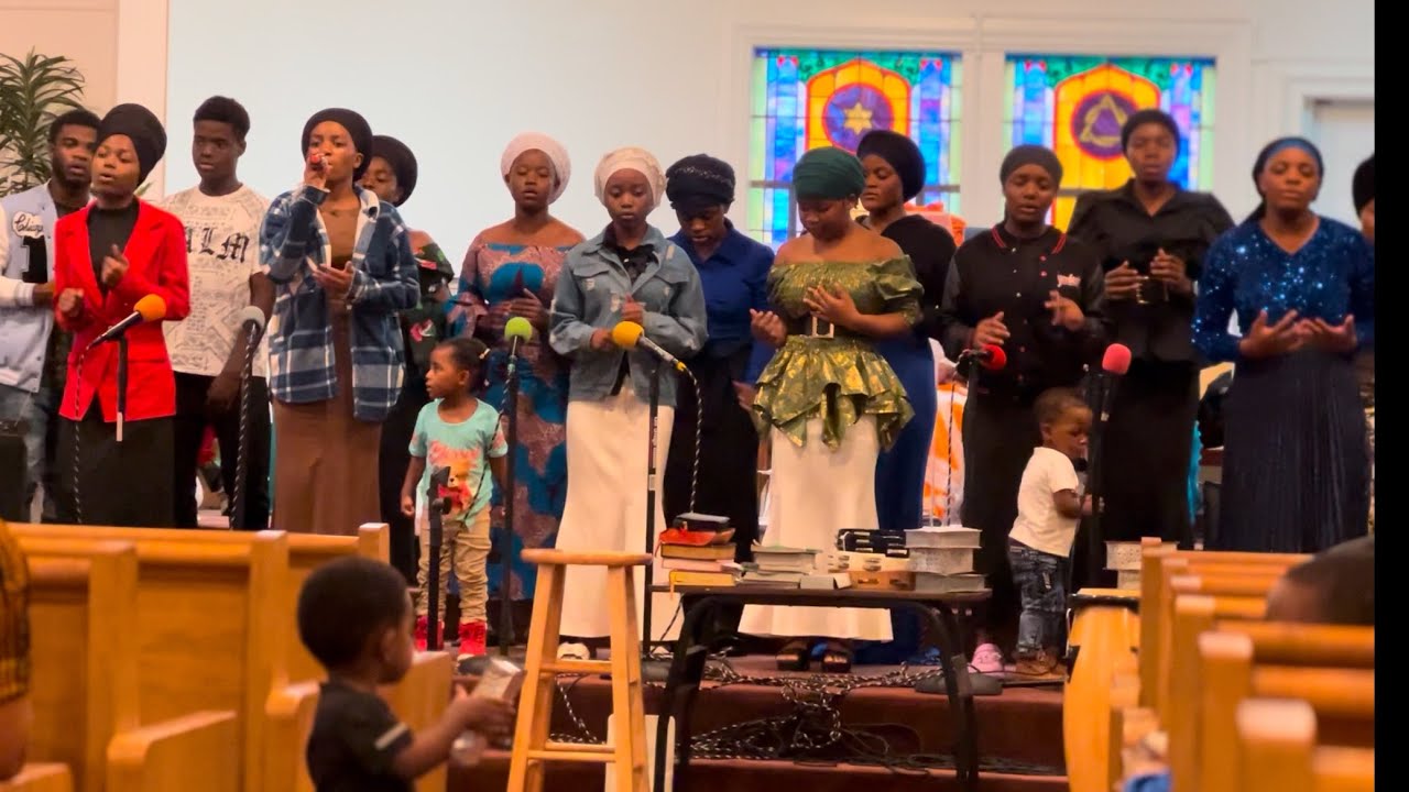 Kalvary kwaya #1 (Sunday service) - YouTube