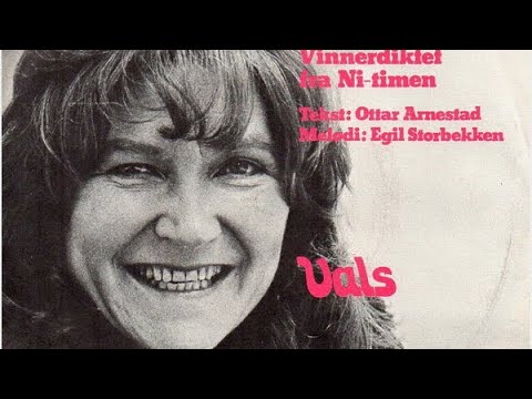 Månen, Lärkan Och Rosen Nora Brockstedt and Cupol Orchestrern - YouTube
