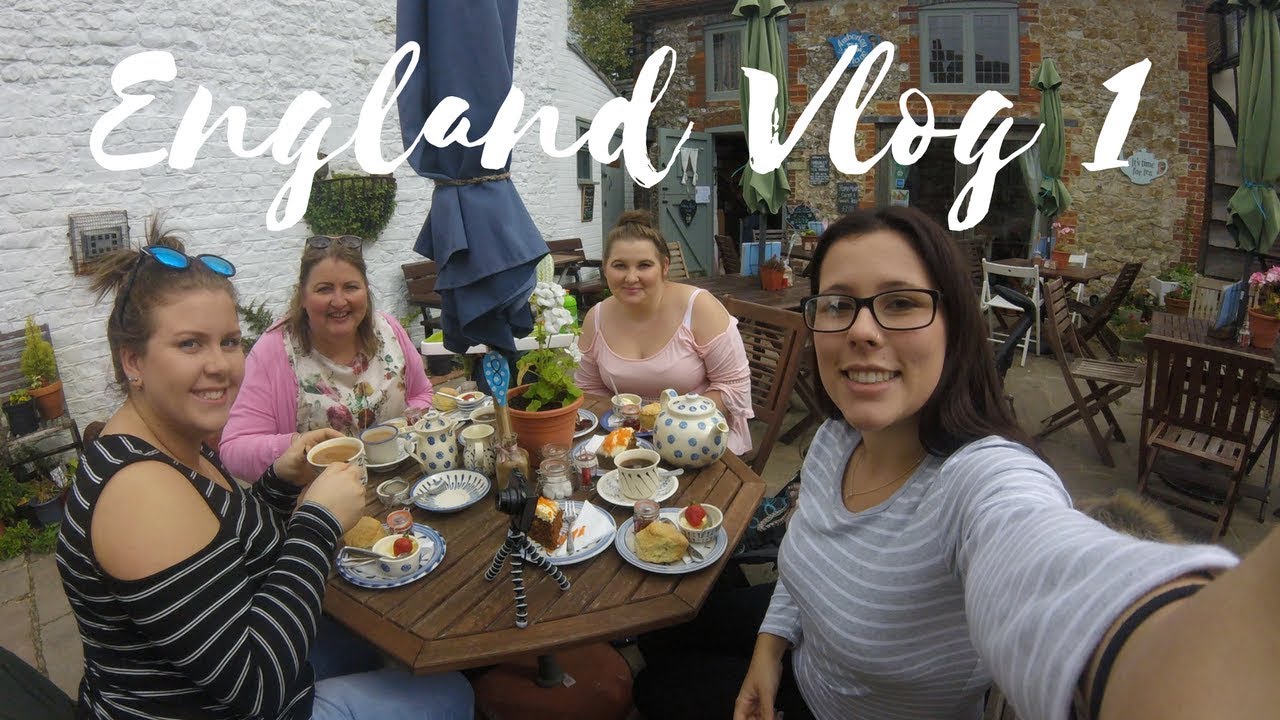 Best Friends Fly to England | England Vlog 1 - YouTube