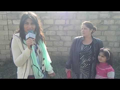 2 çocuğunu okula göndermek için aylık 40 manat ödeyen anne