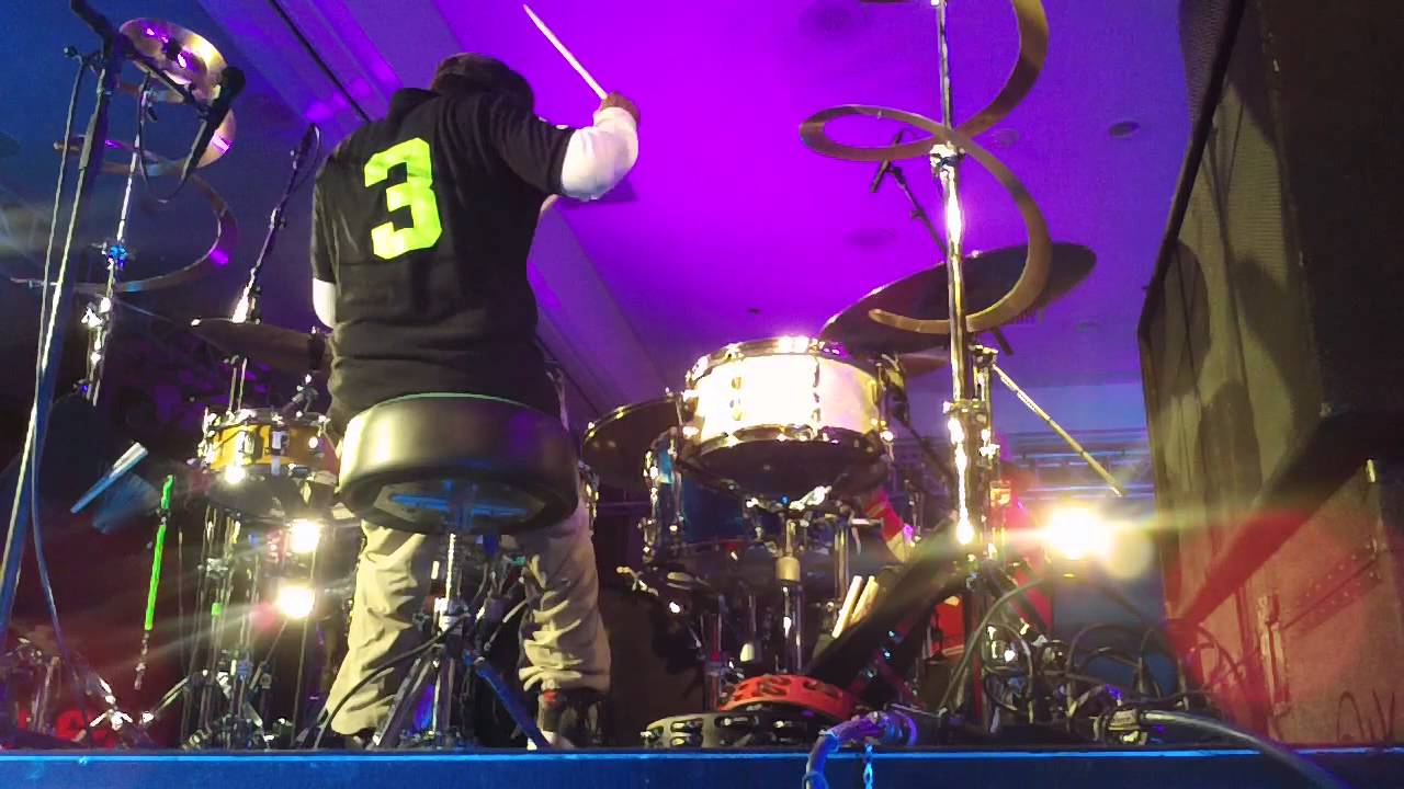 Chris Dave and the Drumhedz Namm Sabian Party 2013 - YouTube