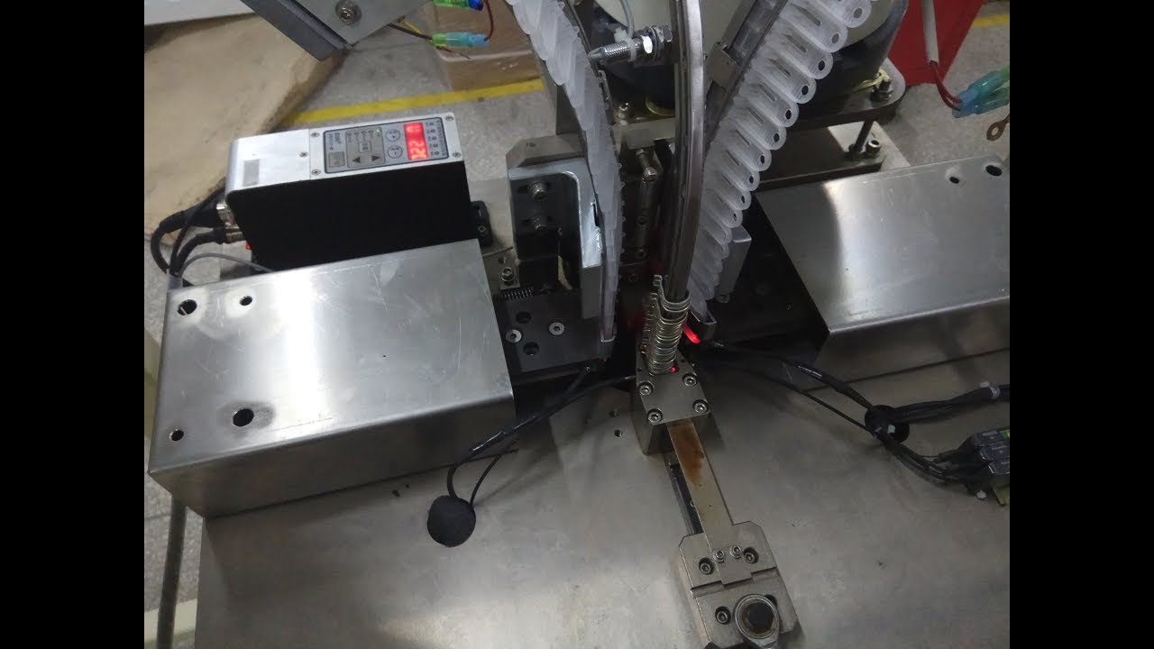 Fastest speed clothes peg assembly machine - YouTube