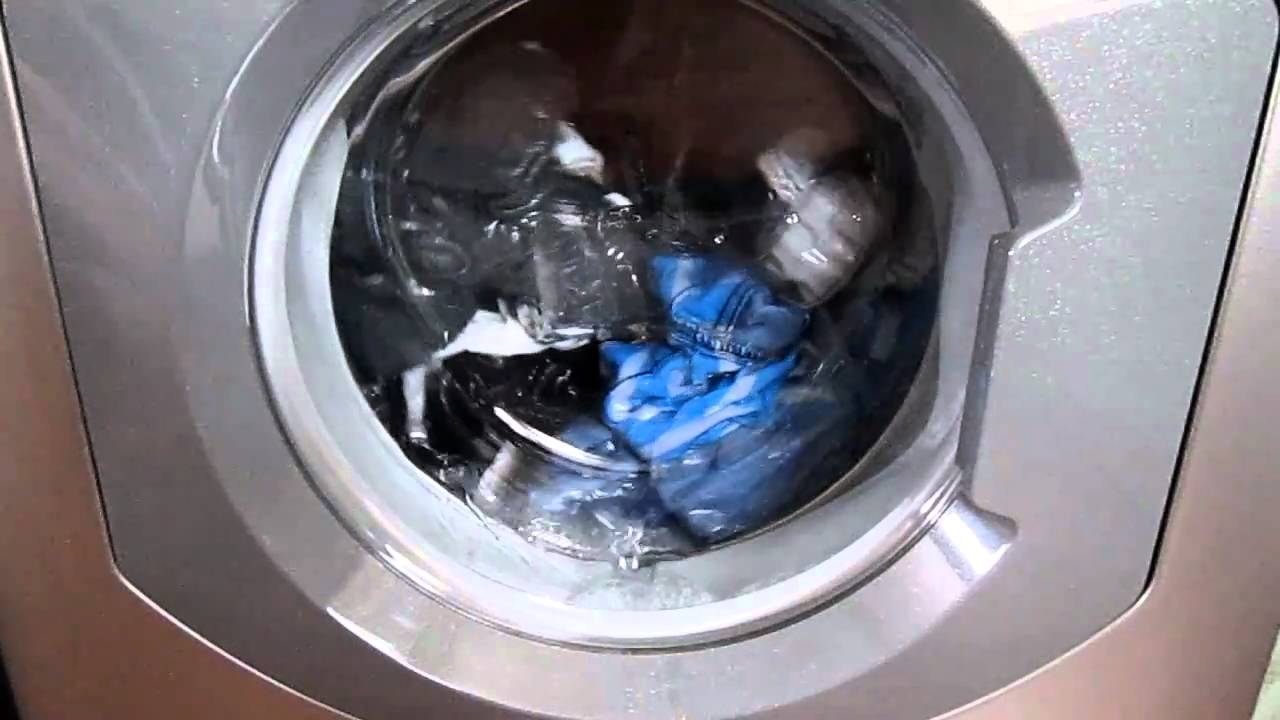 Hotpoint WML540G - Denim on Synthetics 30° (Final Rinse) - YouTube
