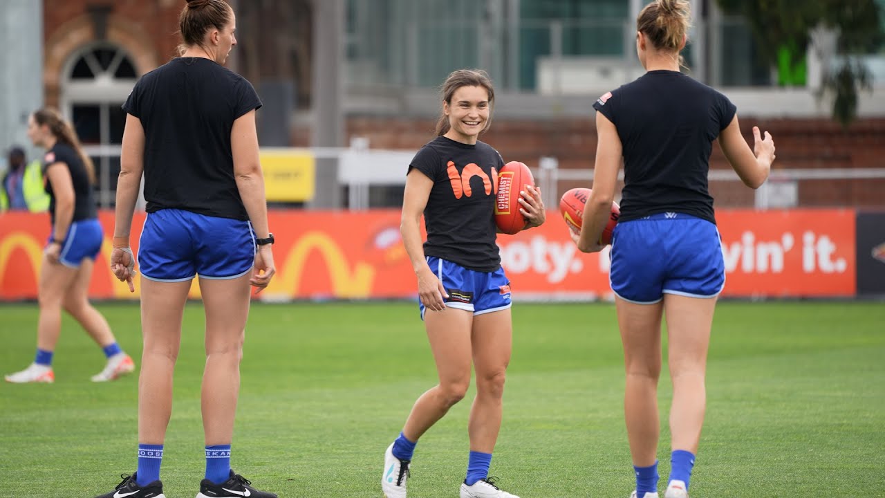 Mic'd up moments: Train with Ash Riddell - YouTube