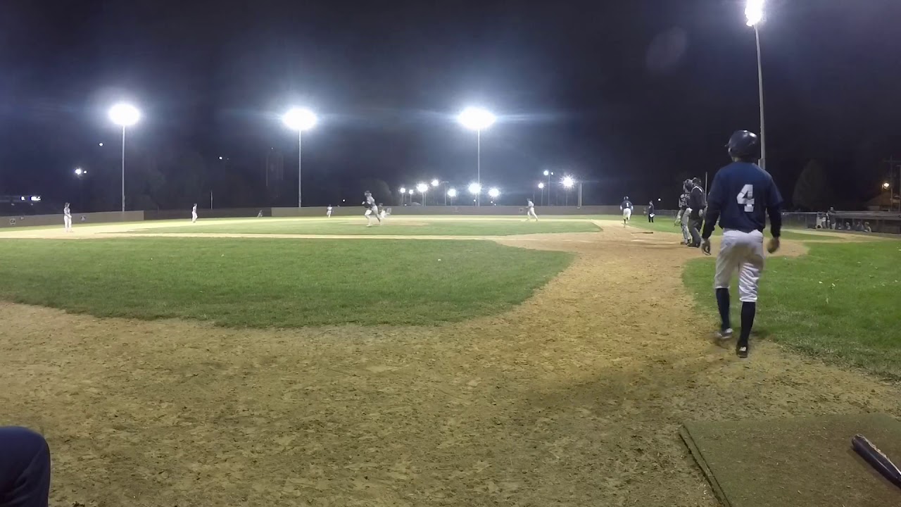 Rob Chayka Sophomore CF Spoon River College - YouTube