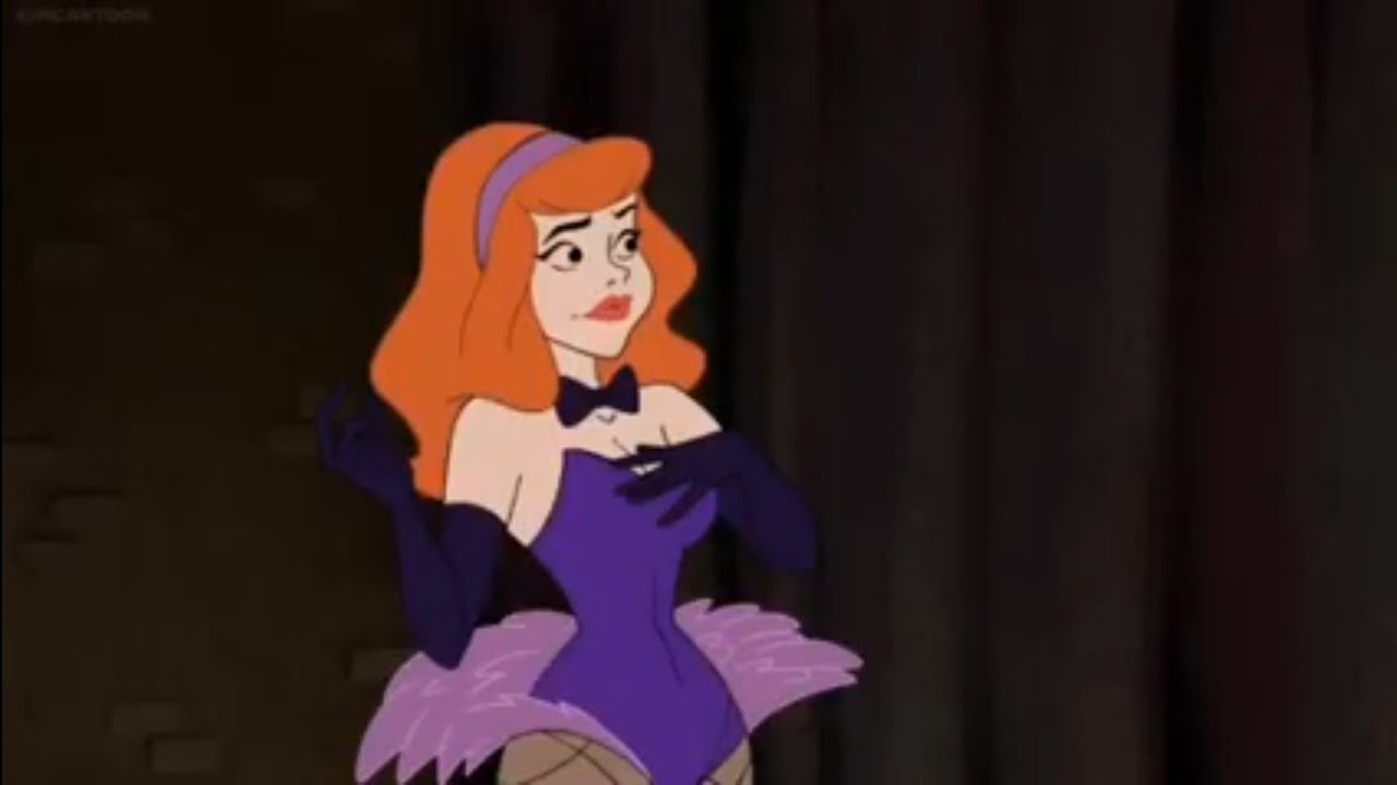 Scooby Doo and Guess Who? Daphne Blake magician assistant outfit - YouTube