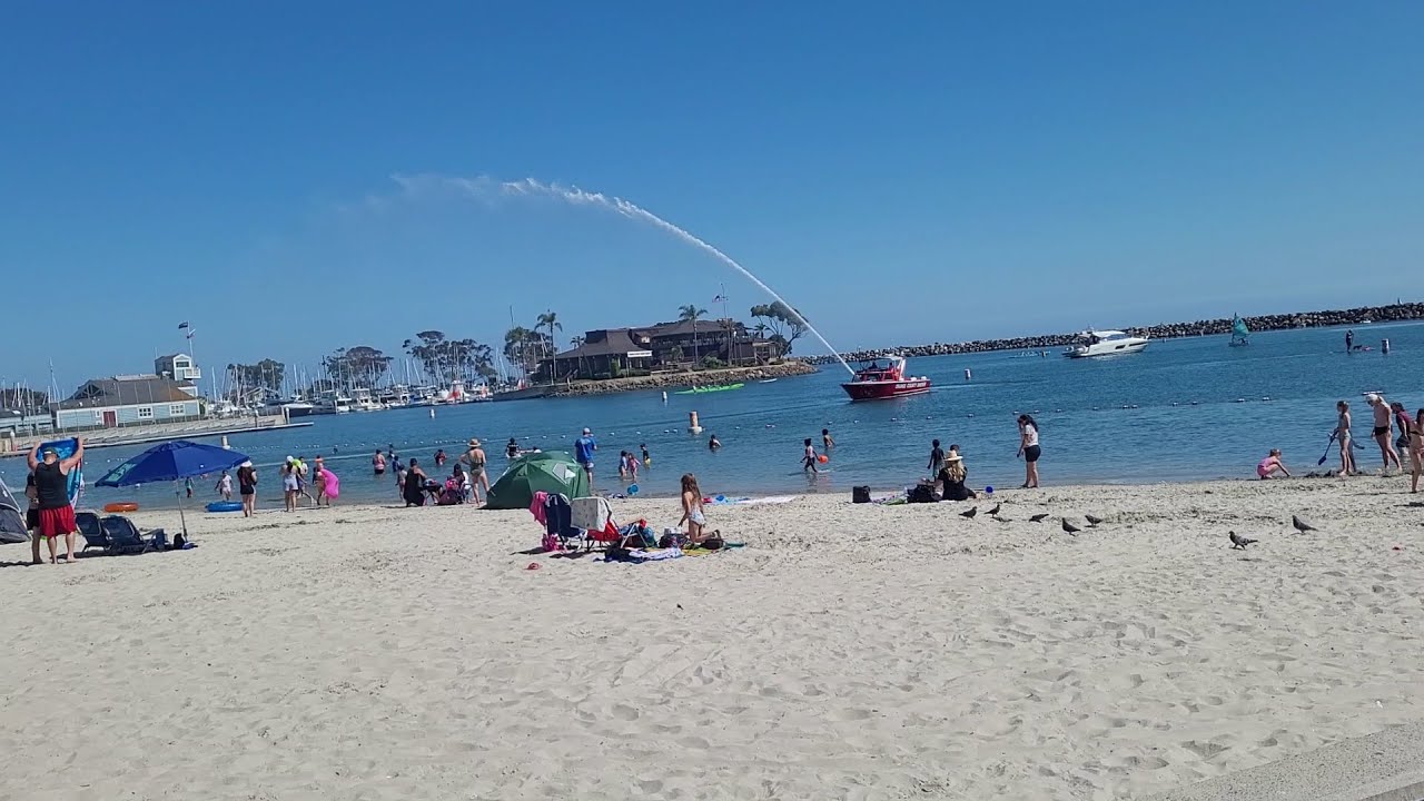 Beautiful hot summer day at Baby Beach in Dana Point California - YouTube