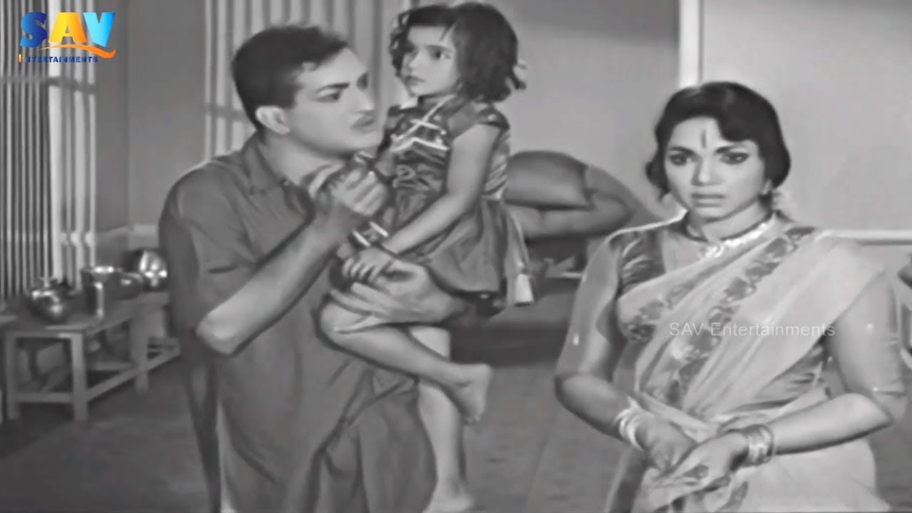 NTR Fail To Understand Bhanumathi | Thodu Needa Movie Scene - YouTube