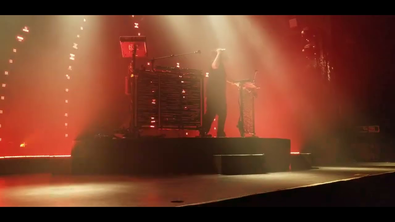 Elderbrook - Talking - Austin, TX (07 April 2023) - YouTube