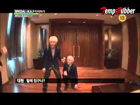 Daehyun keep eating