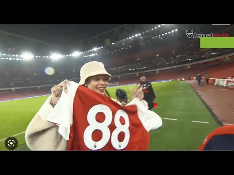 RIHANNA AND ARSENAL INSANE FINDS! - YouTube