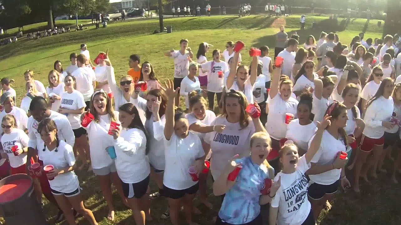 Battle Red vs. Green - Color Wars 2015 | Longwood University - YouTube