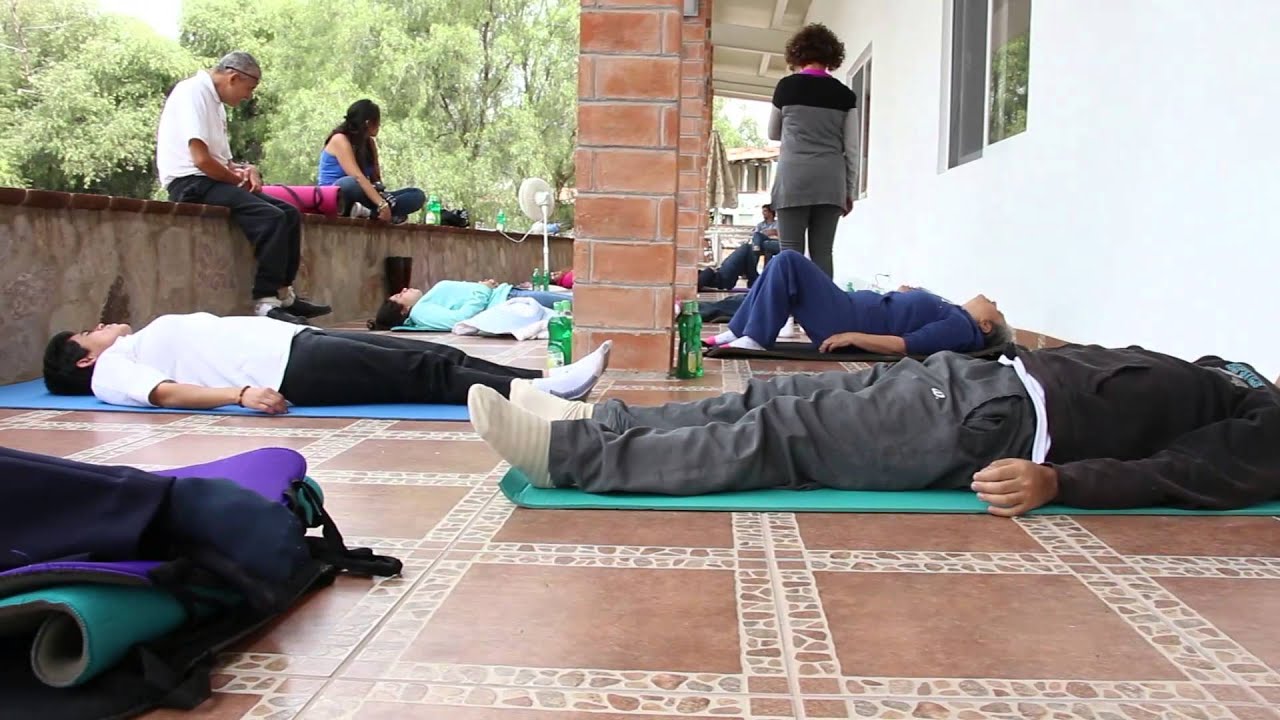 CONOCE MANOS CAPACES - YouTube