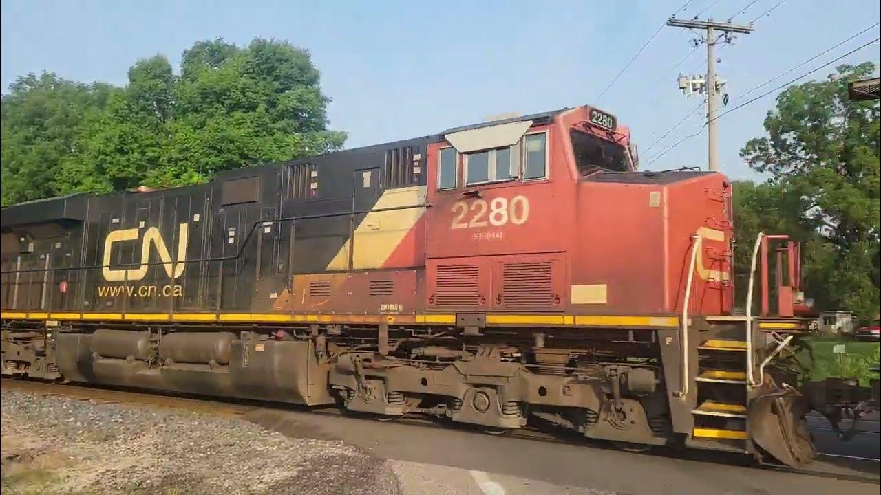 CN 2862, 5714, 2280 Westbound train with box cars, hoppers, gondolas at Vicksburg, MI - YouTube