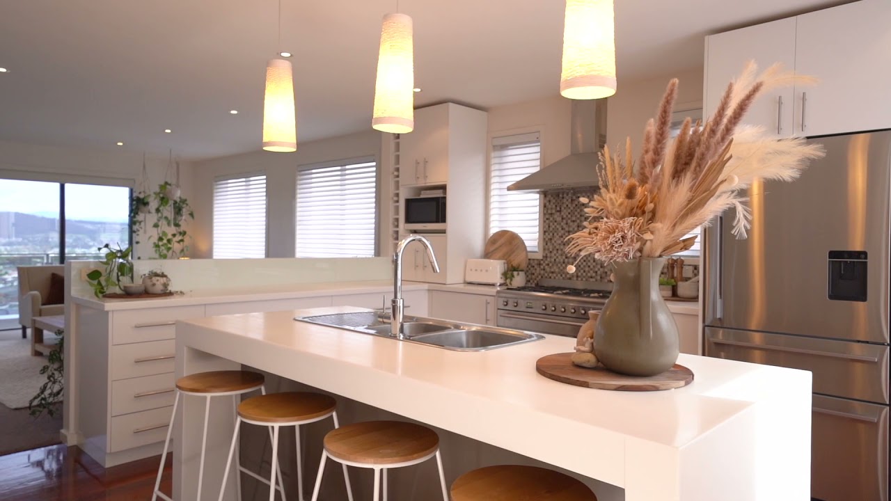 6 Antonia Place, Oakdowns - YouTube