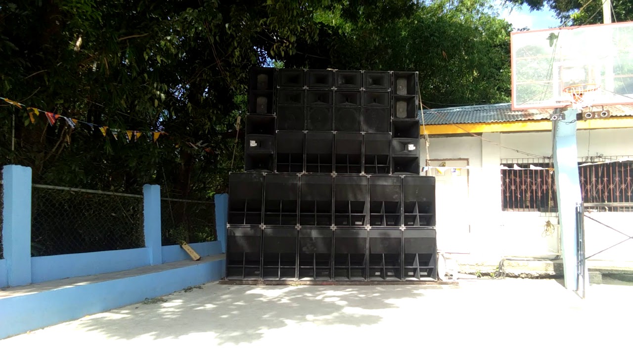 Battle of the sound 2017 Iloilo: Road star sound system - YouTube