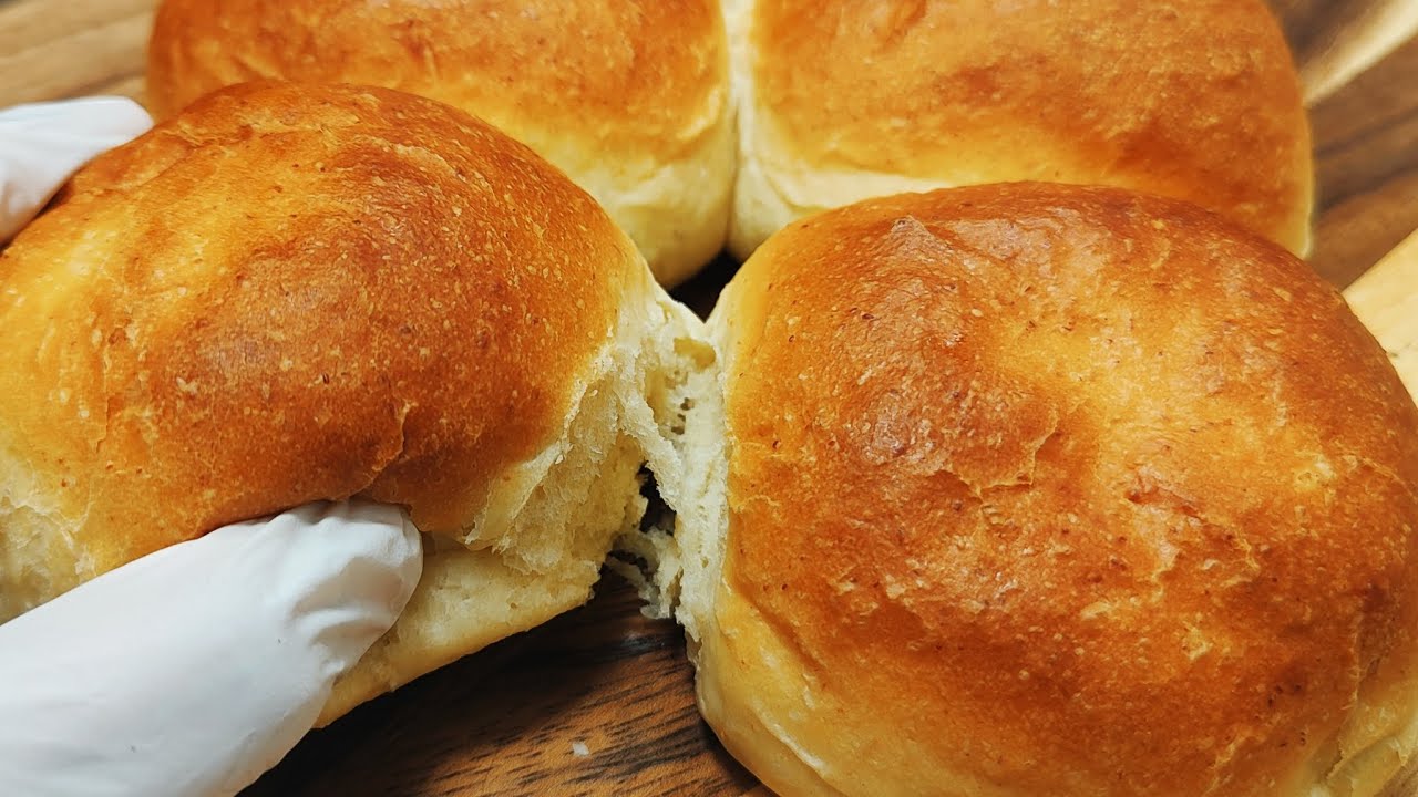 Super Soft & Fluffy Pav Bread | Ladi Pav | Eggless Pav Bread Recipe - YouTube