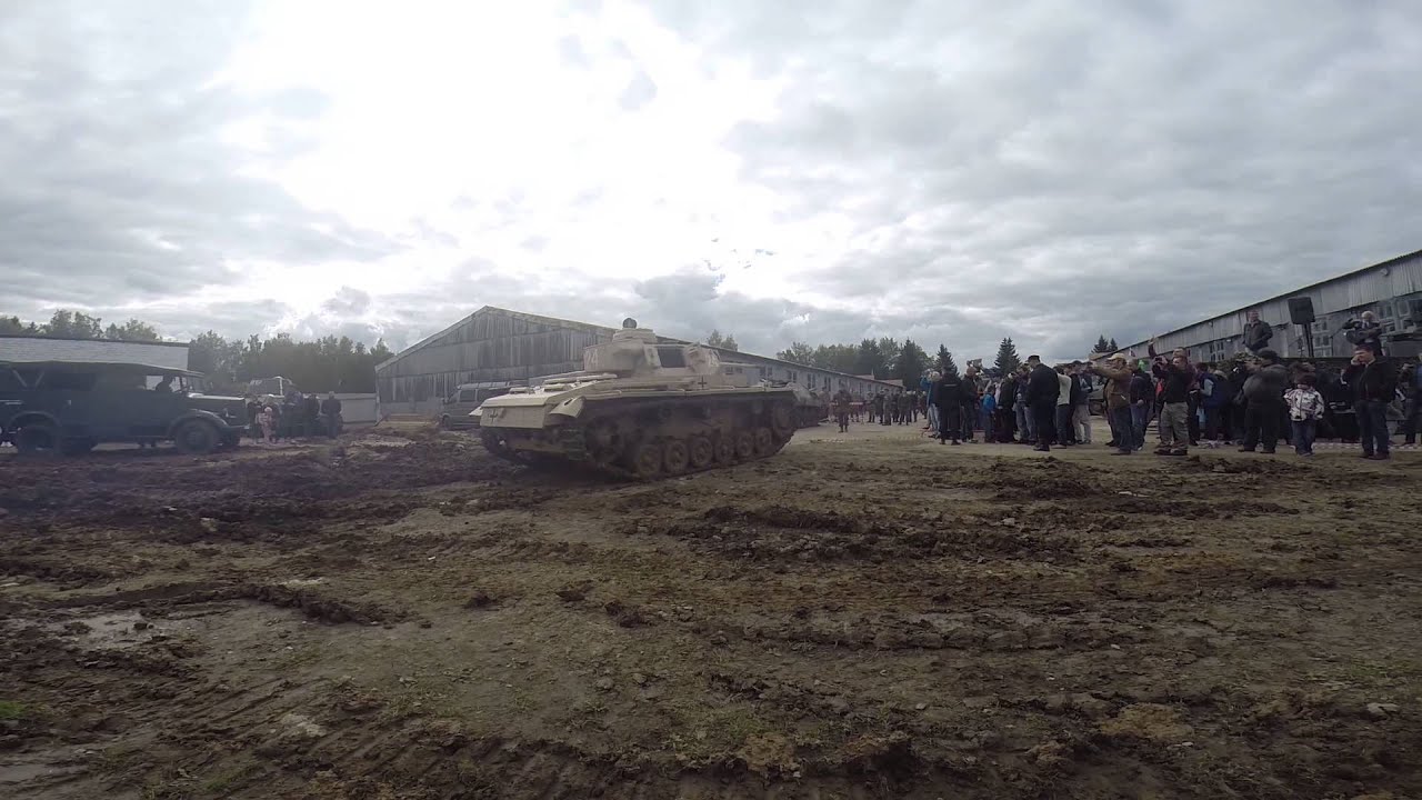 Pz III in action 2015. Original german tank captured RKKA in WWII with ...