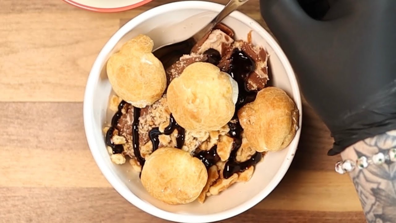 Mars & Snickers Ice Cream Extravaganza with Waffle crumbs, Cream Puffs ...