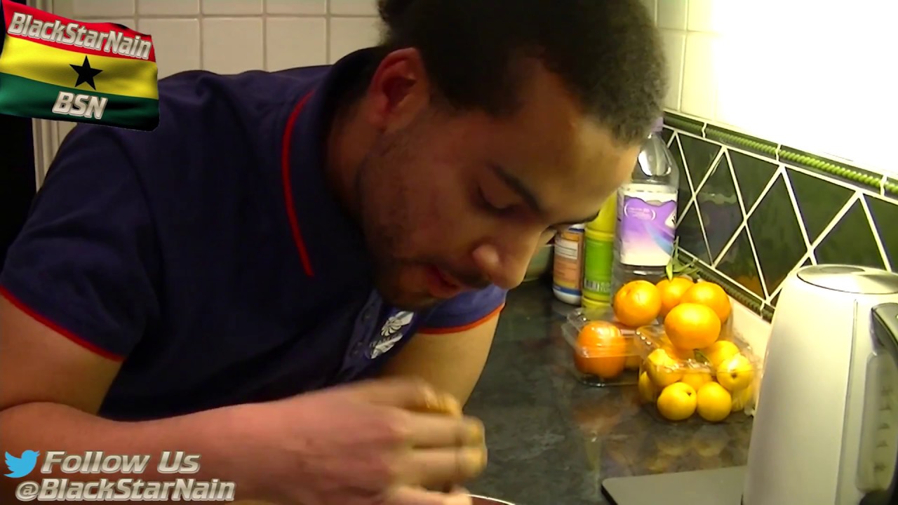 Eating Cocoyam Fufu and Aponkye Abenkwan (Goat Palm Soup) - YouTube