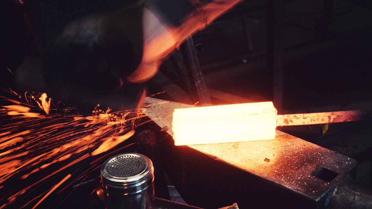 Forging A Viking Broad Seax (Breitsax Ep .1) - YouTube