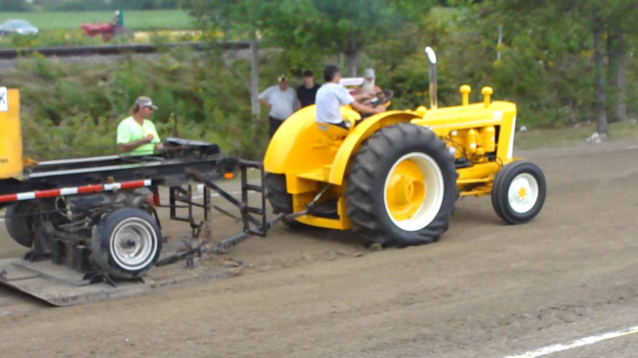 Oliver 990 Industrial first place 9000 pounds GM 371 2 strokes - YouTube