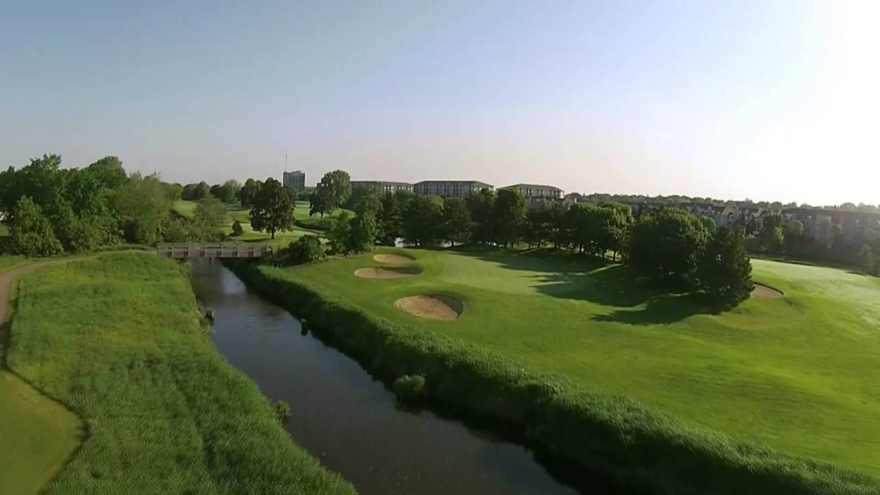 Seven Bridges Golf Club Hole 13 - Medusa - YouTube
