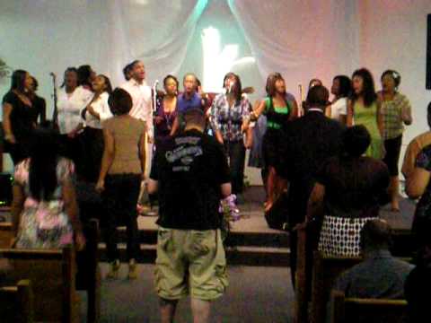Kingdom Fellowship's Fellowship Choir 2, 7-19-09, Pastor Tim Findley ...