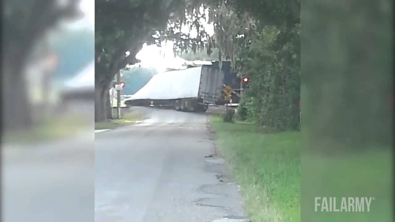 FailArmy Train Meets Fruit Truck - YouTube