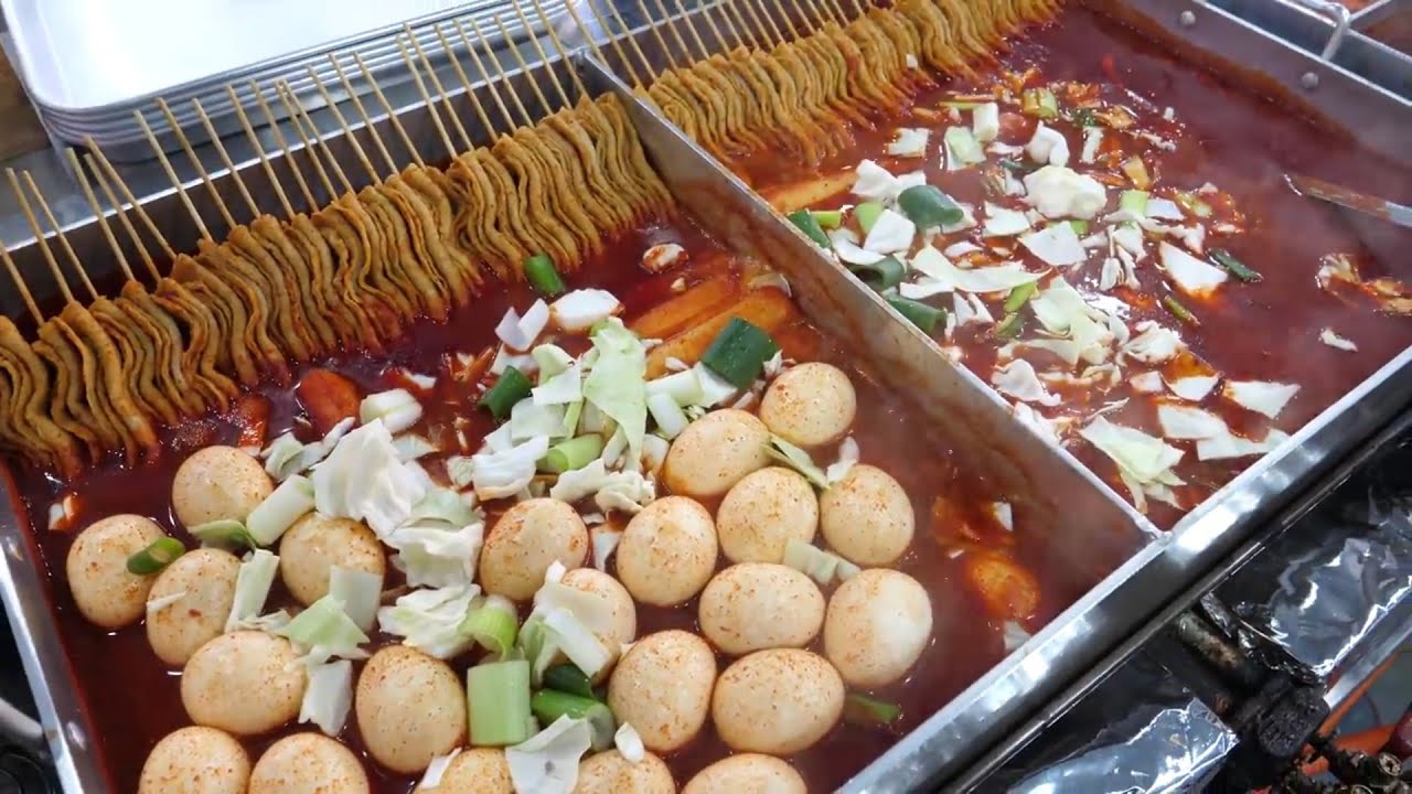 Cemilan Jalanan Korea, korea street food.Gorengan.Tteokbokki, odeng ...