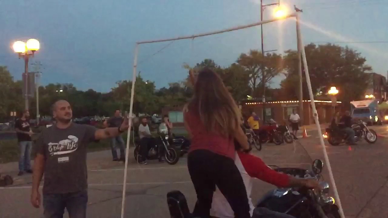 ONE-OFF Bike Nite (Des Moines): Wiener Bite Contest - YouTube