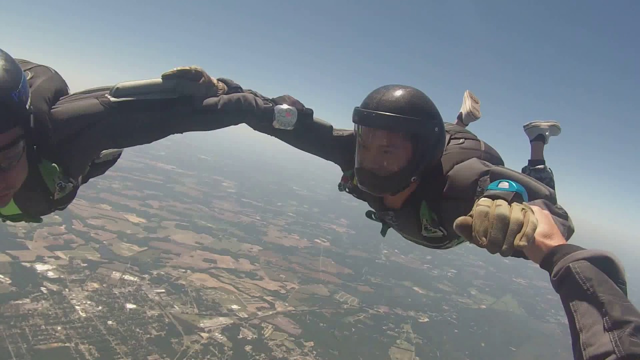 14 May 2017 4-way skydive - YouTube
