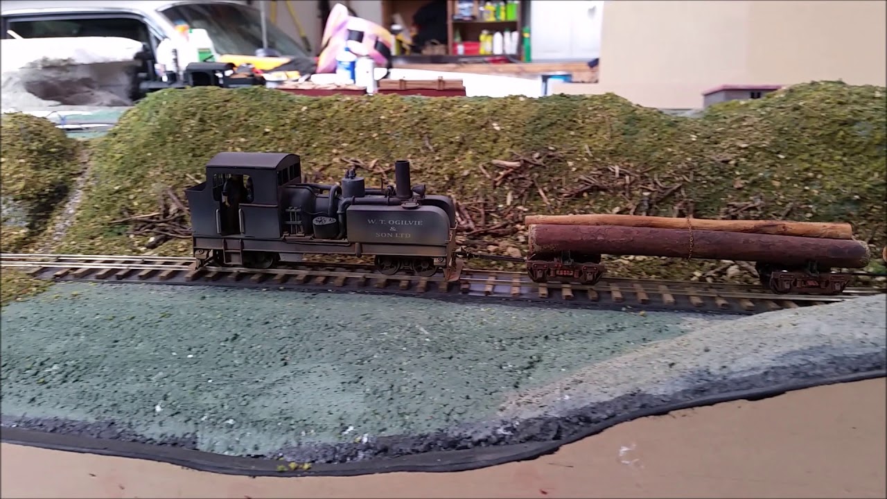 Test run of my V class loco on my '3 Mile Bush' On30 layout - YouTube