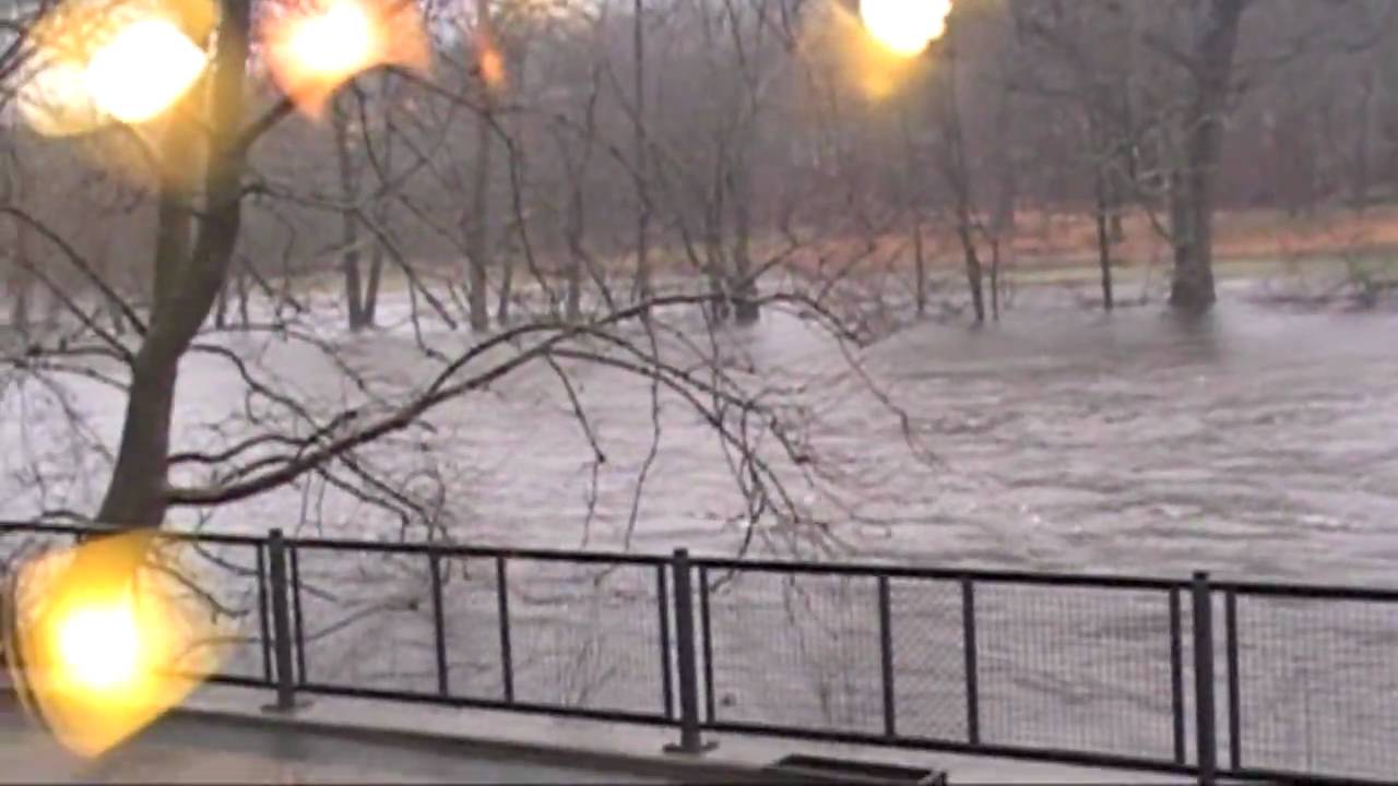 Rhode Island Flood 2010.mpg - YouTube