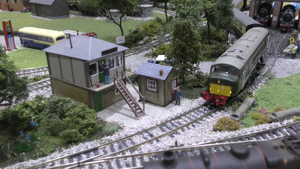 Bachmann OO Class 44 D3 Skiddaw 32-650DS - YouTube