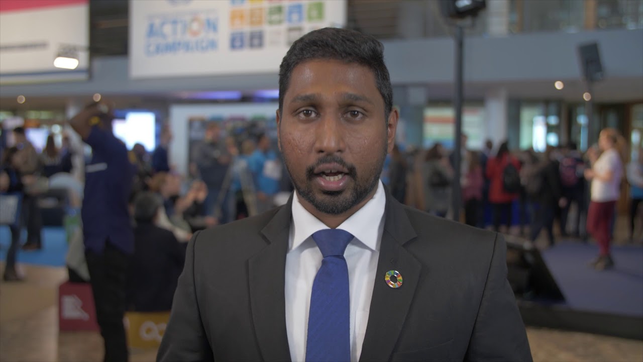 2018 UN SDG Awards Winner Ashan Perera, Roads to Rights. - YouTube